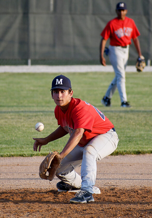 Bobcats score game-winning run on bases-loaded bunt to split with ...
